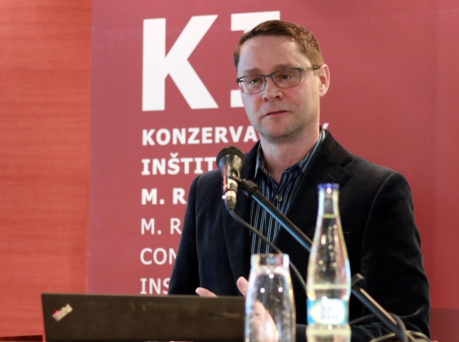 Bart J. Wilson: Na bohatých sa vykašlime a sústreďme sa na chudobných ...