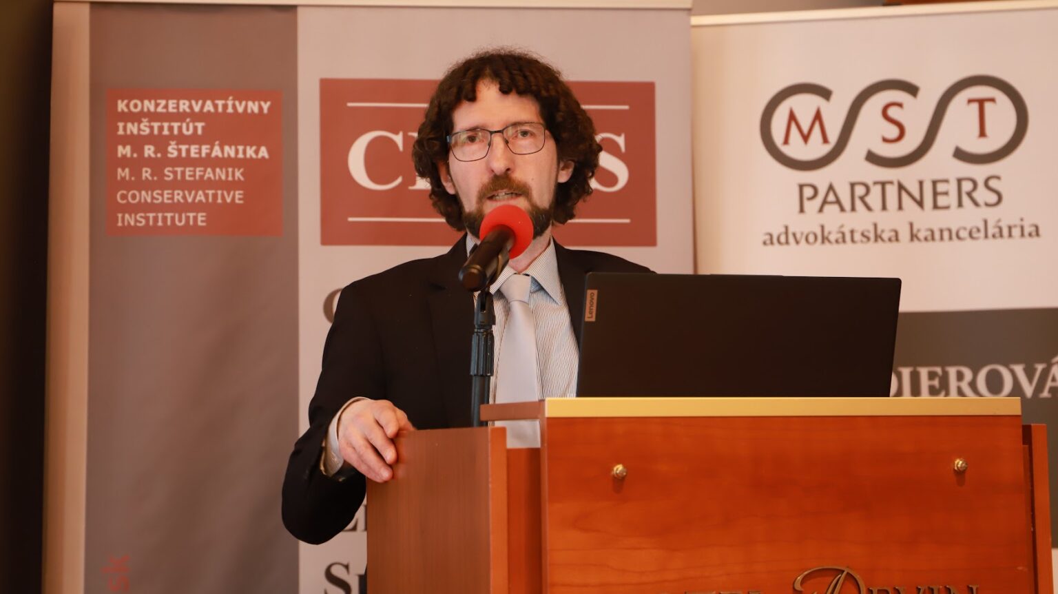 Stefan Kolev: Nemecký ekonomický model: minulosť a súčasnosť – Konzervatívny inštitút M. R ...